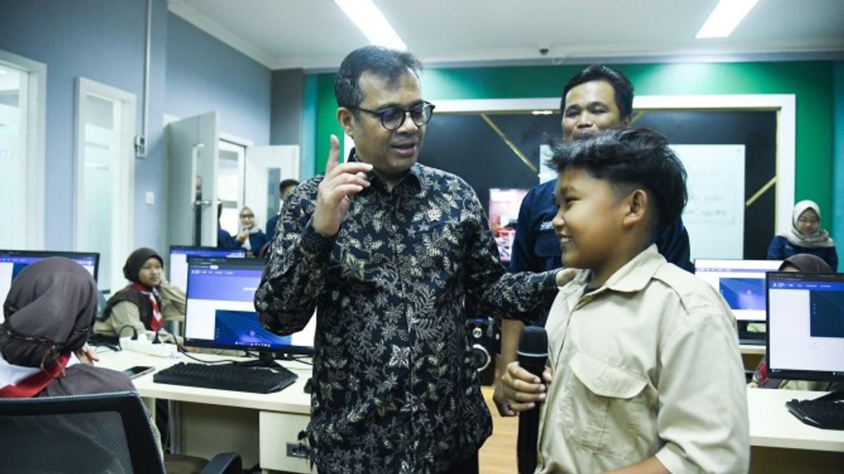 Komdigi Latih Anak SD Belajar Visual Coding, Siapkan Talenta Melek AI ...